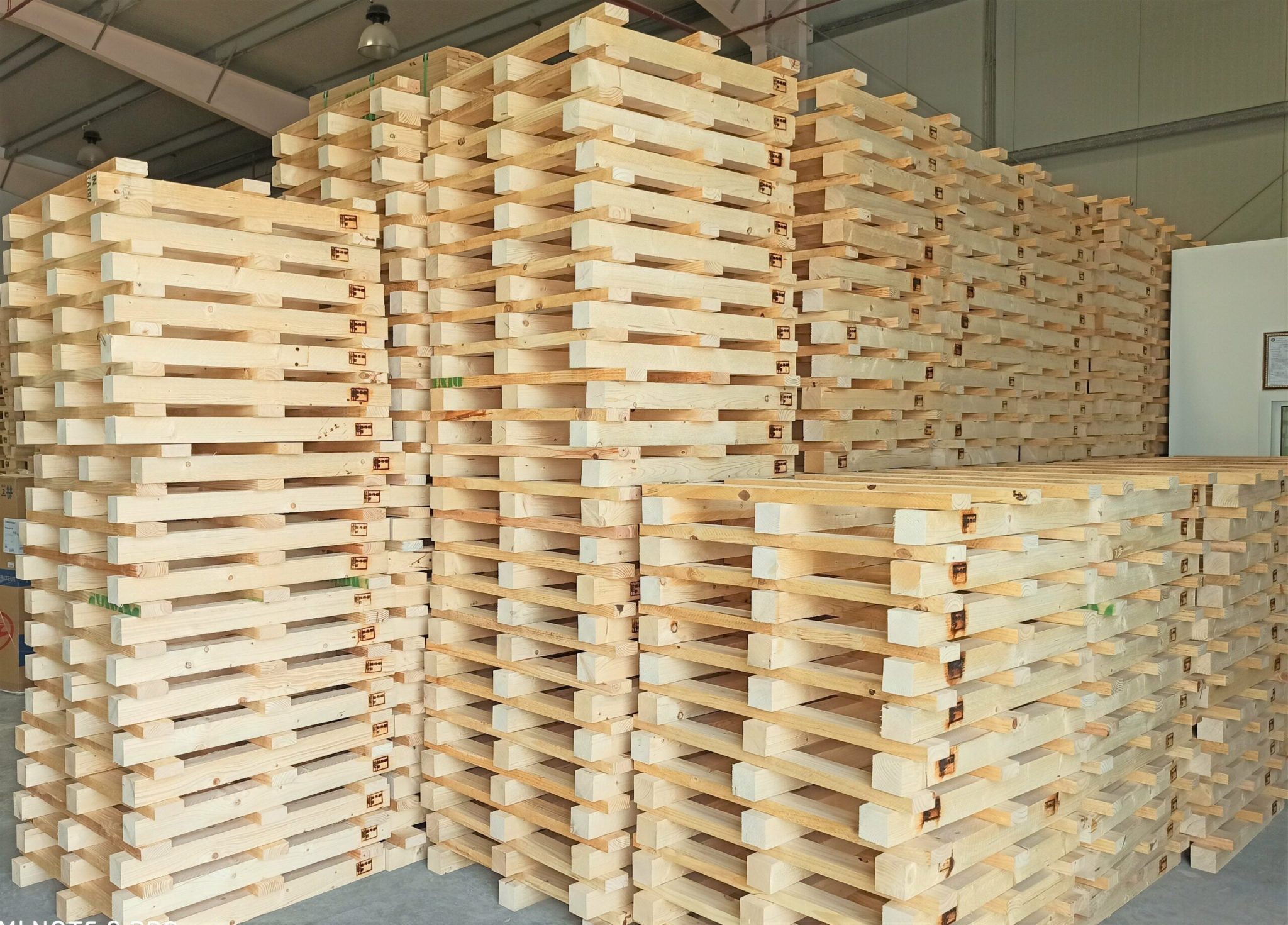 Heavy Duty Pallets - Deka Kraft